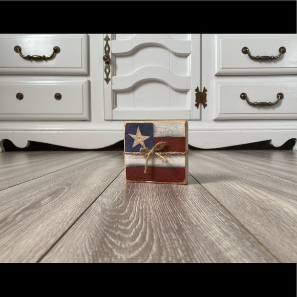 Holiday | Rustic Farmhouse Block With American Flag On It | Poshmark
